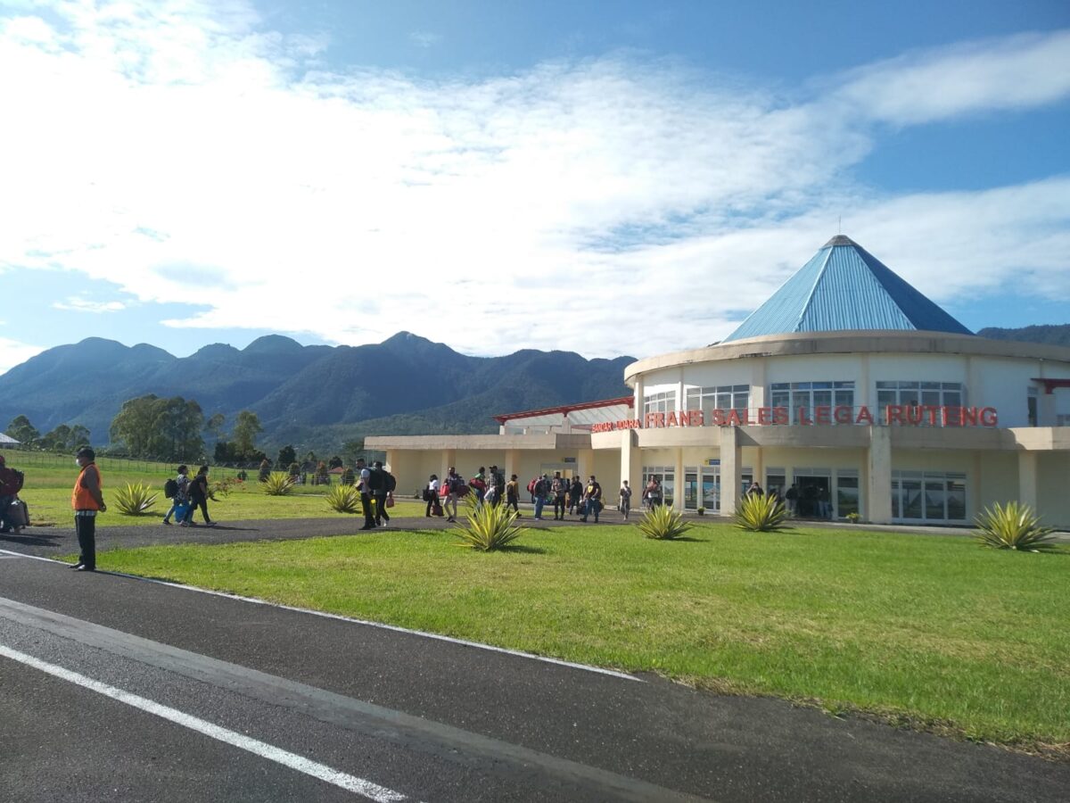 Maskapai Wings Air Buka Lagi Rute Kupang-Ruteng Pulang Pergi - Majalah ...