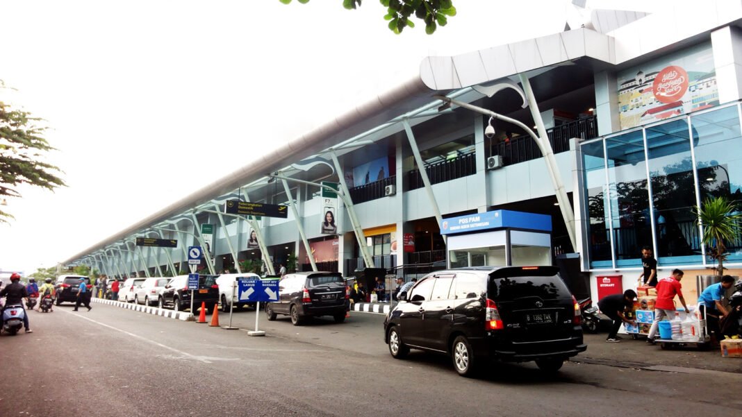 Dilema Bandara Husein Sastranegara Antara Kenyamanan Turis dan Nasib ...